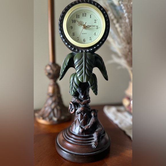 Accents | Vintage Palm Tree Monkey Tabletopdesk Quartz Clock Euc ...